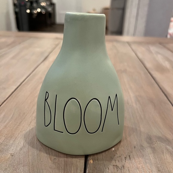 Rae Dunn | Accents | Rae Dunn Sage Green Bloom Vase | Poshmark